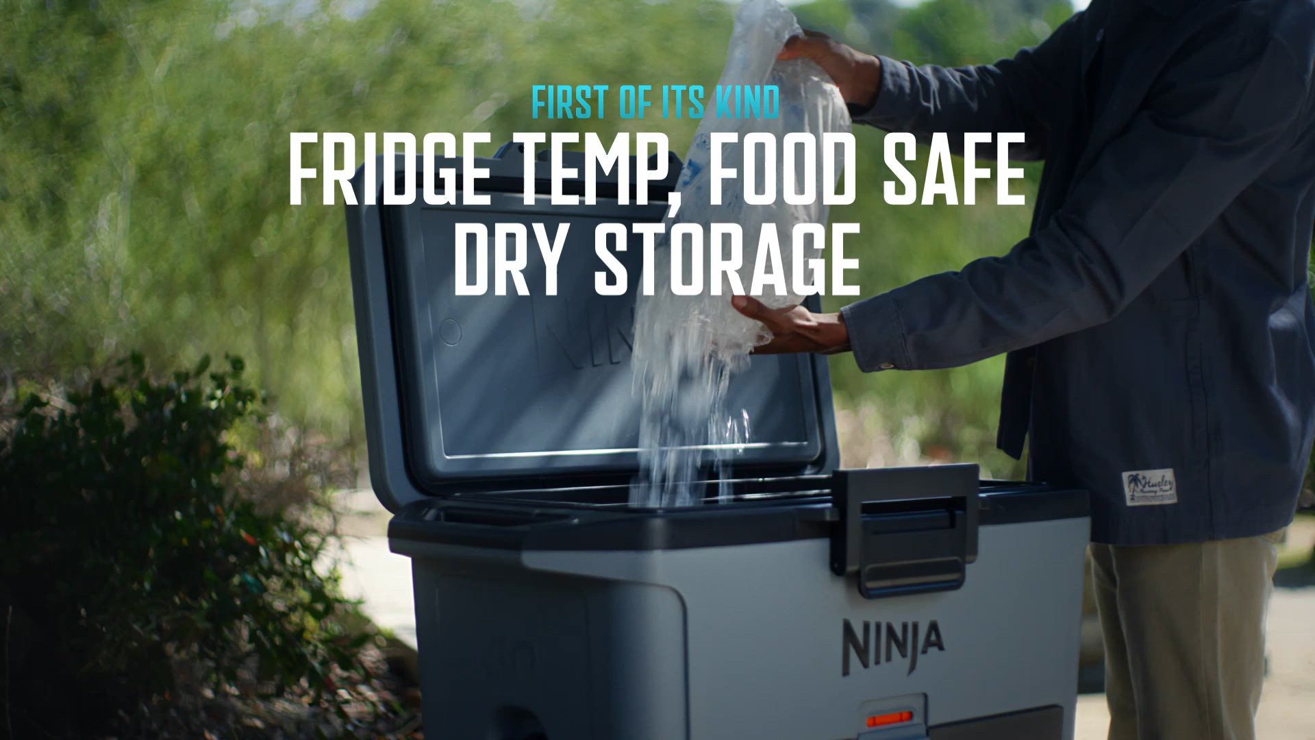 Ninja FrostVault 30 Qt. Hard Cooler with Bonus Cutting Board Divider ...