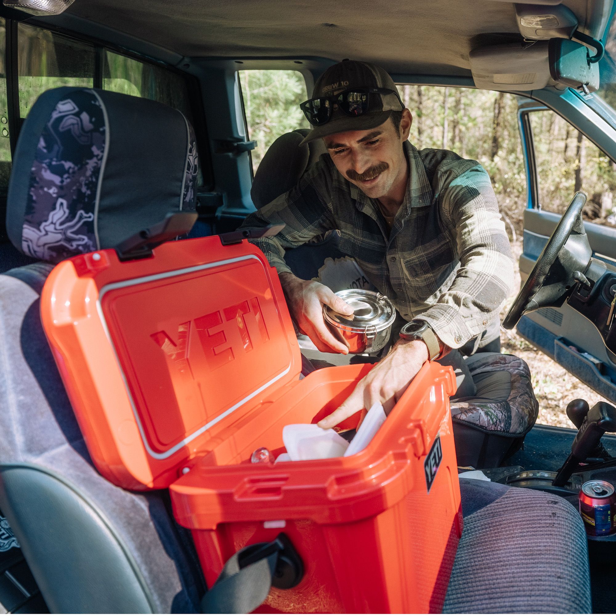 YETI Roadie 15 Hard Cooler – Sansujyuku